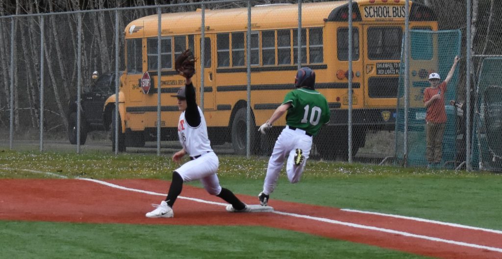 Taft Tigers Varsity Baseball wins doubleheader