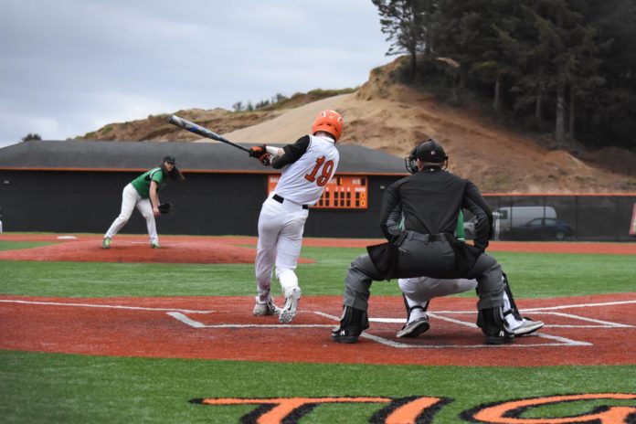Taft Tigers Varsity Baseball wins doubleheader