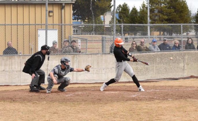 La Pine hands no. 1-ranked Taft first baseball defeat
