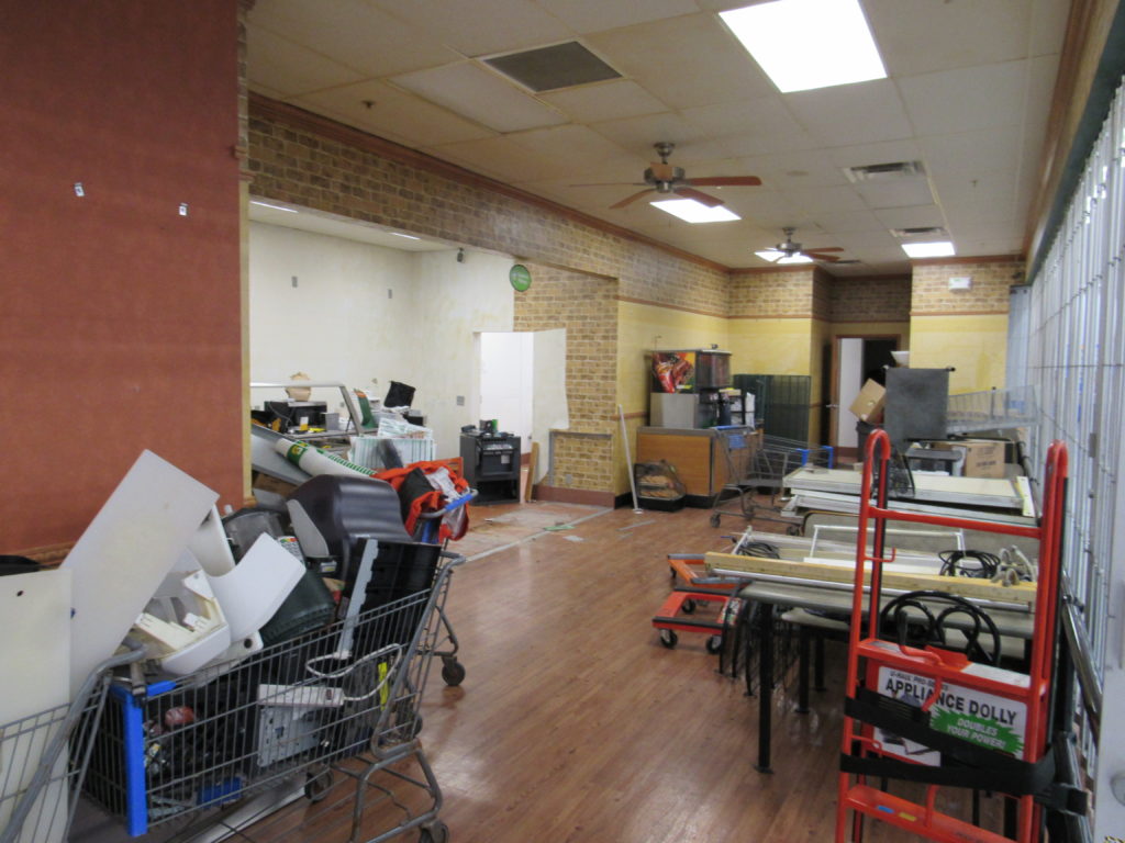 No more eating fresh at Newport Walmart Subway