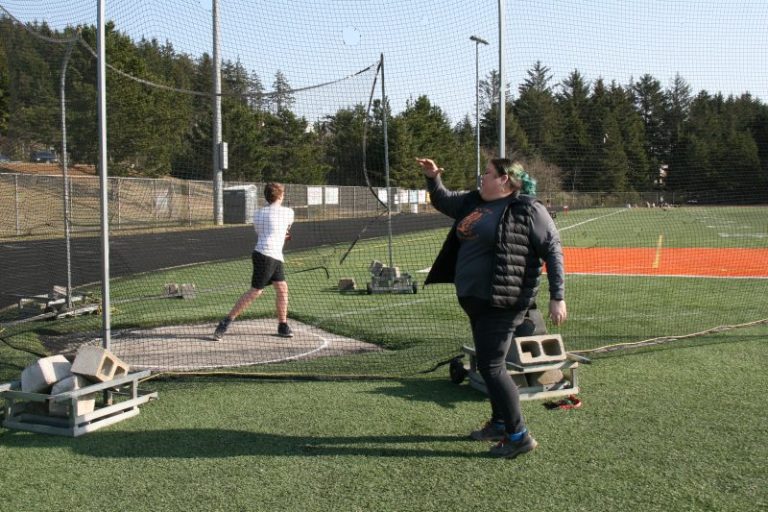 Tigers train for track season